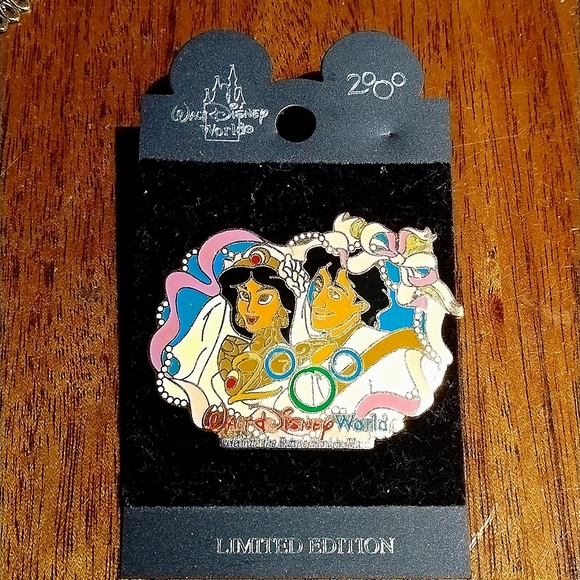 Disney | Accessories | Disney Aladdin And Jasmine 200 Limited Edition ...